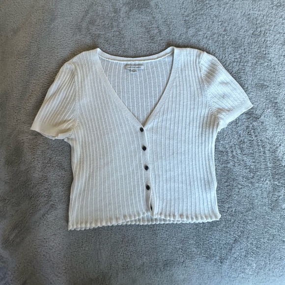 American Eagle Outfitters | Tops | American Eagle White Button Up ...